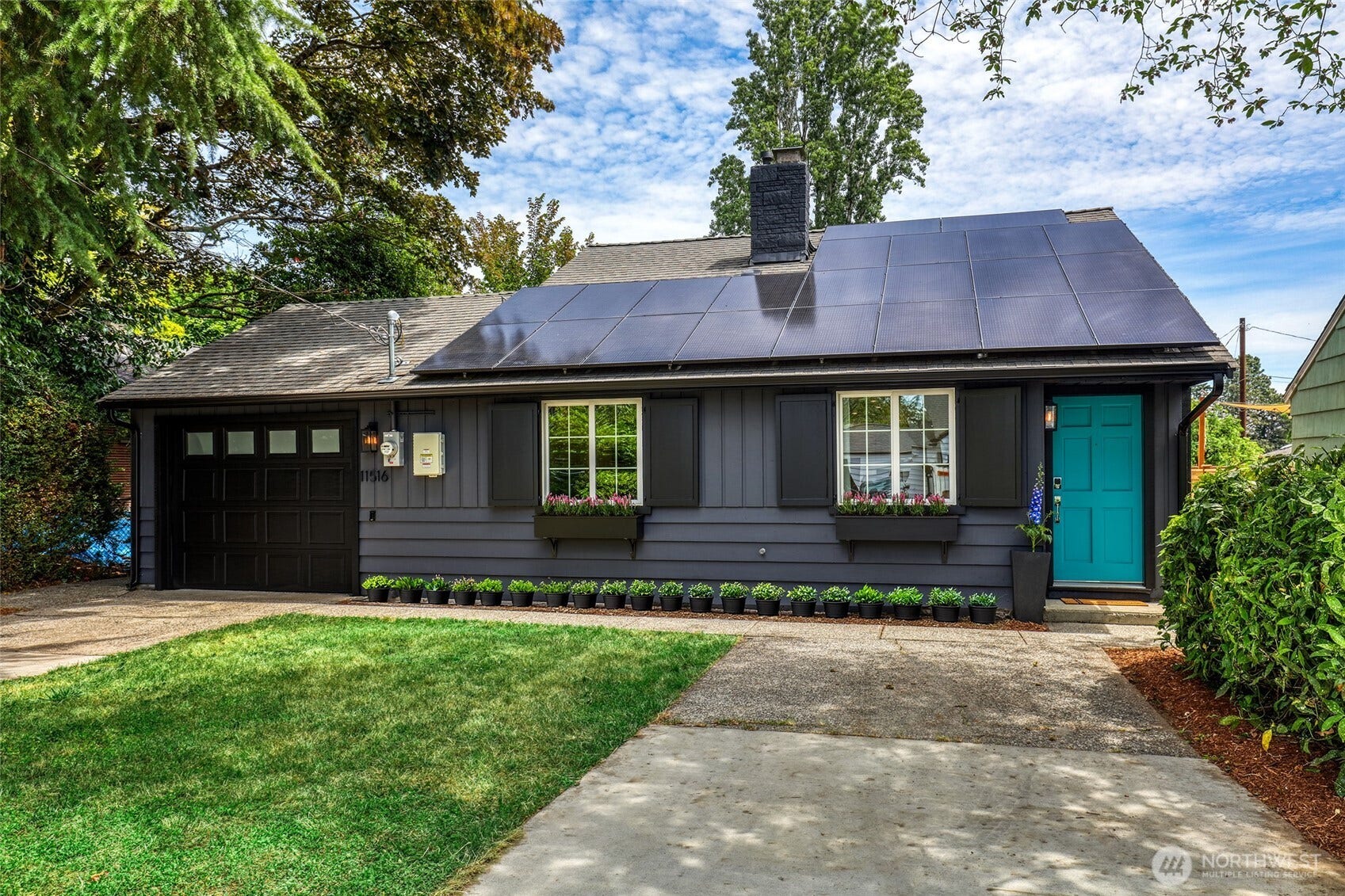 11516 Meridian Avenue N, Seattle, WA 98133 | MLS # 2538301